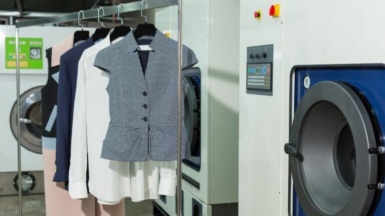 Here’s How to Remove Perfume Stains Like a Pro! | Beautinow