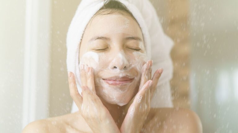 How to Use Face Cleanser: Your Step-by-Step Guide | Beautinow